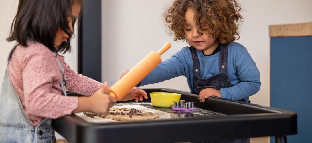 Play Tray - Adjustable Activity Table for Creative & Sensory Play ...